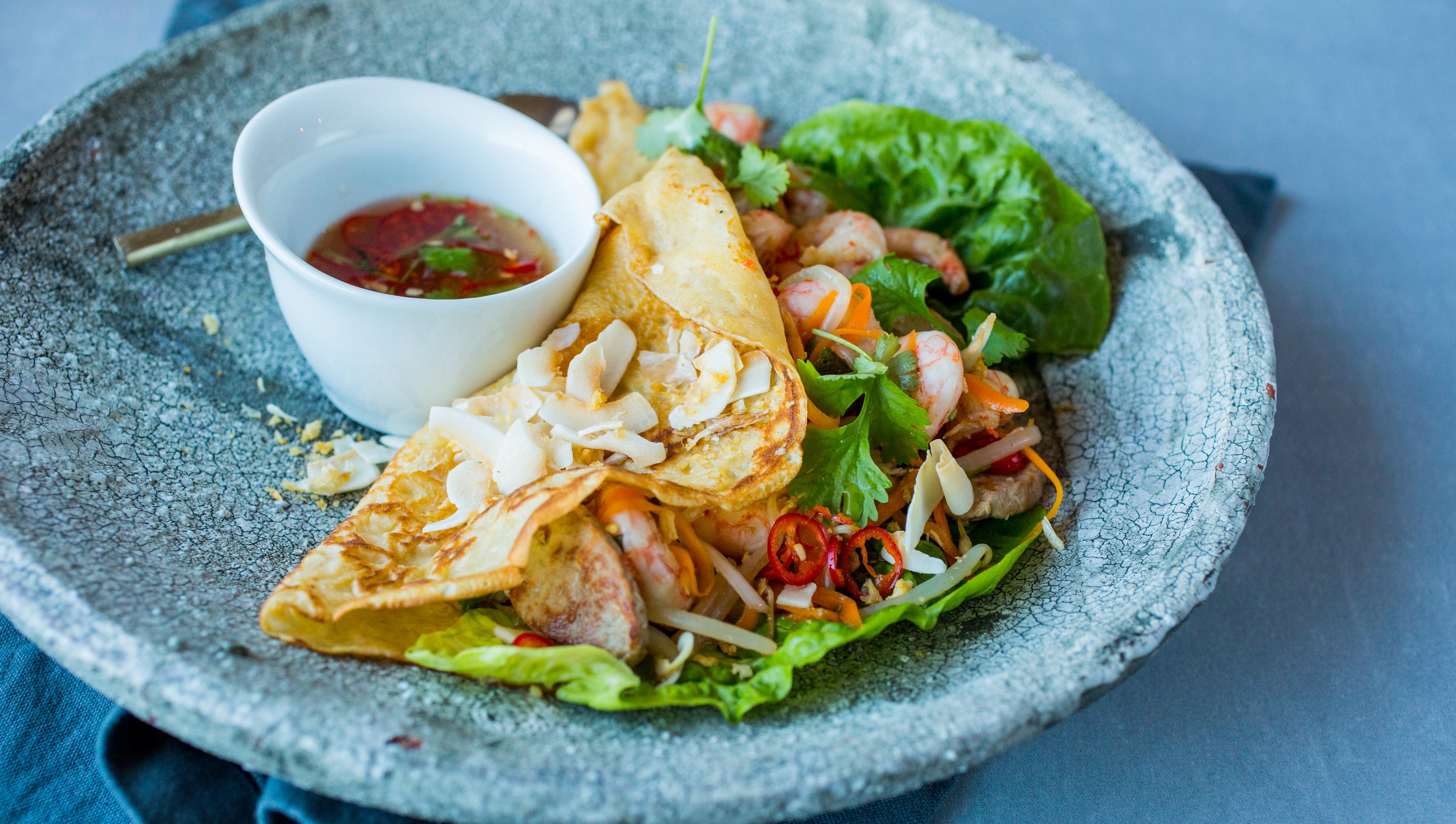 Pannekake med reker, svinekjøtt og chilidipp | Oppskrift Pannekake med reker, svinekjøtt og chilidipp | Oppskrift